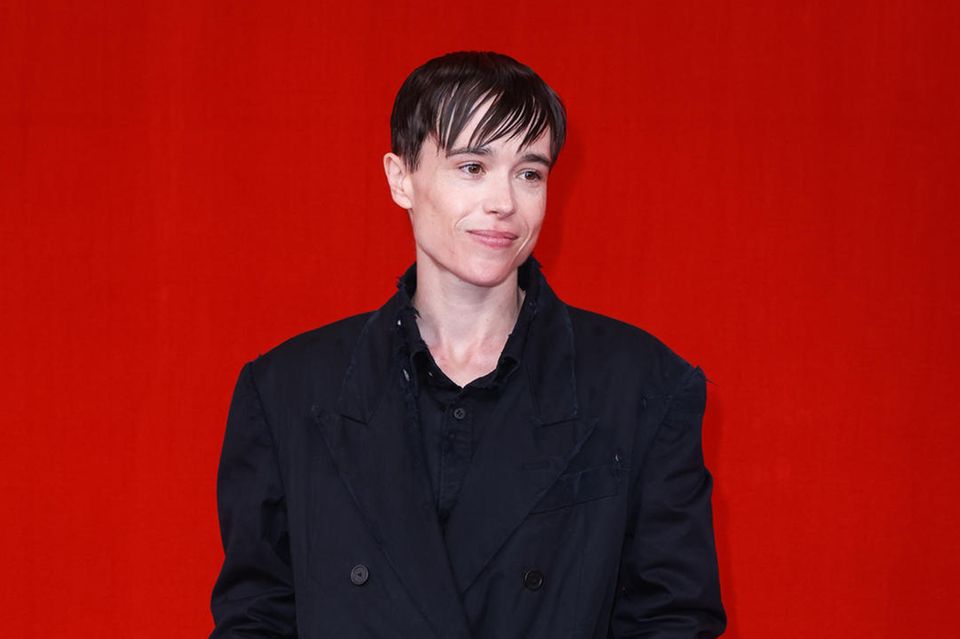 Elliot Page: Schauspieler packt in Memoiren über Transition aus | GALA.de