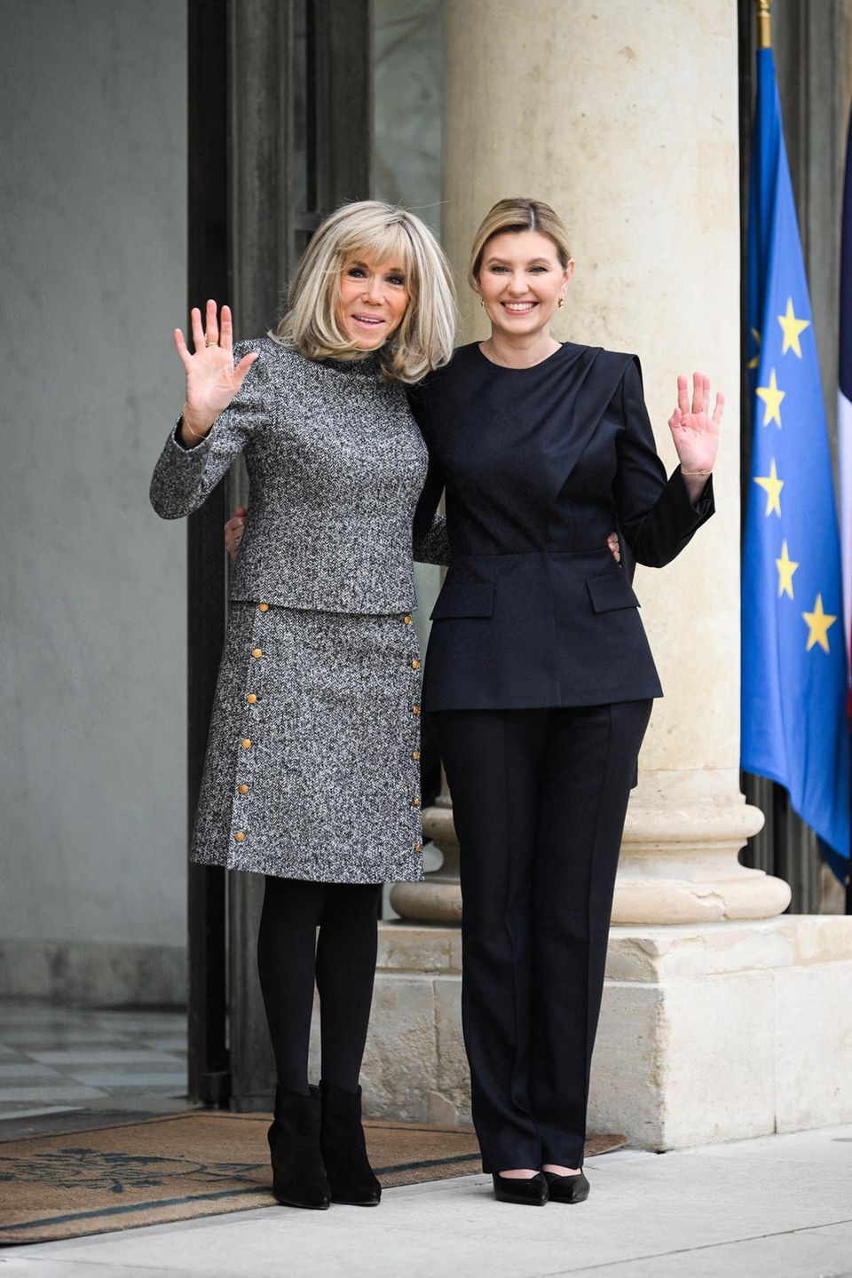 Brigitte Macron: Im Ton-in-Ton-Look stellt sie ihr Stilgefühl erneut ...