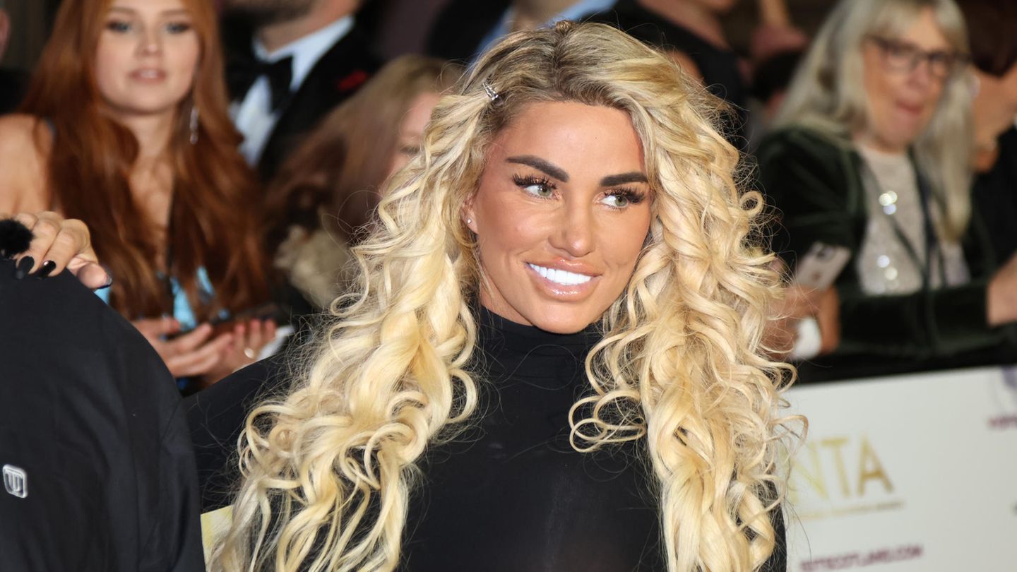Katie Price: 16. OP! Sie will die größten Brüste Englands | GALA.de