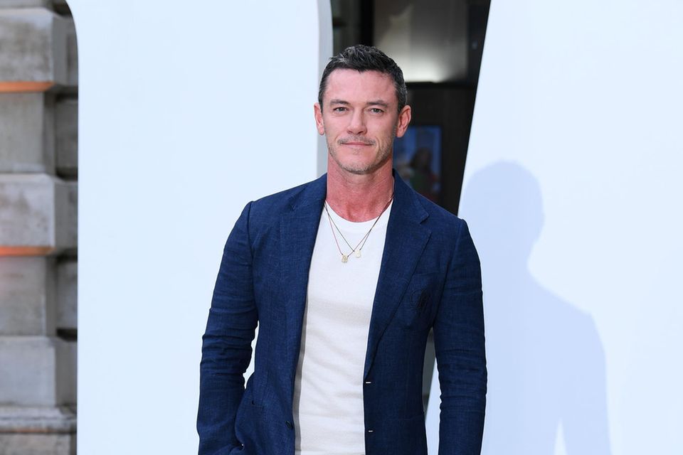 Luke Evans im Interview über Musik, Schauspiel und die Queen | GALA.de