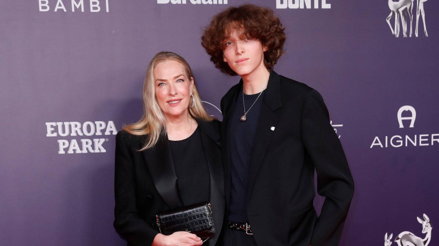 Tatjana Patitz (†): Ihr Sohn begleitete sie auf ihrem letzten roten ...