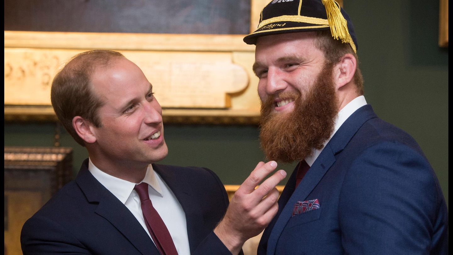 Prinz William mit Bart? So würde der Royal dann aussehen | GALA.de