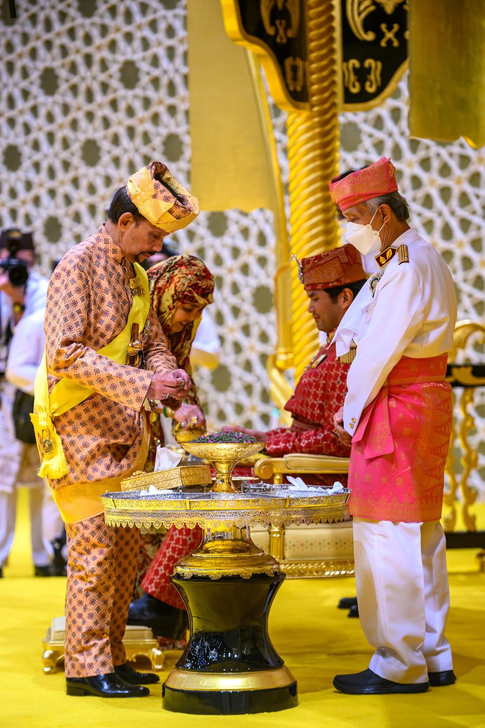 Hochzeit von Prinzessin Azemah und Prinz Bahar in Brunei in Bildern ...