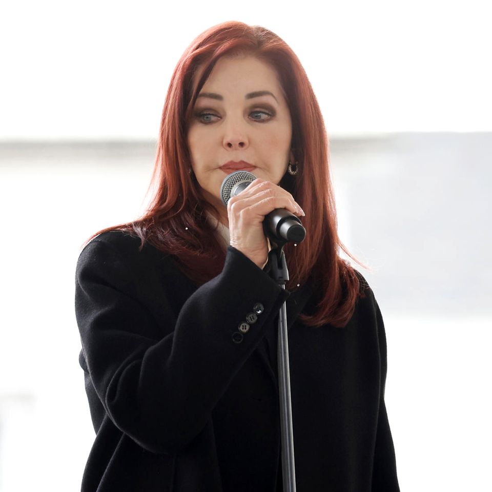 Prinz Harry und Herzogin Meghan: Geheime Taufe von Lilibet Diana in den ...