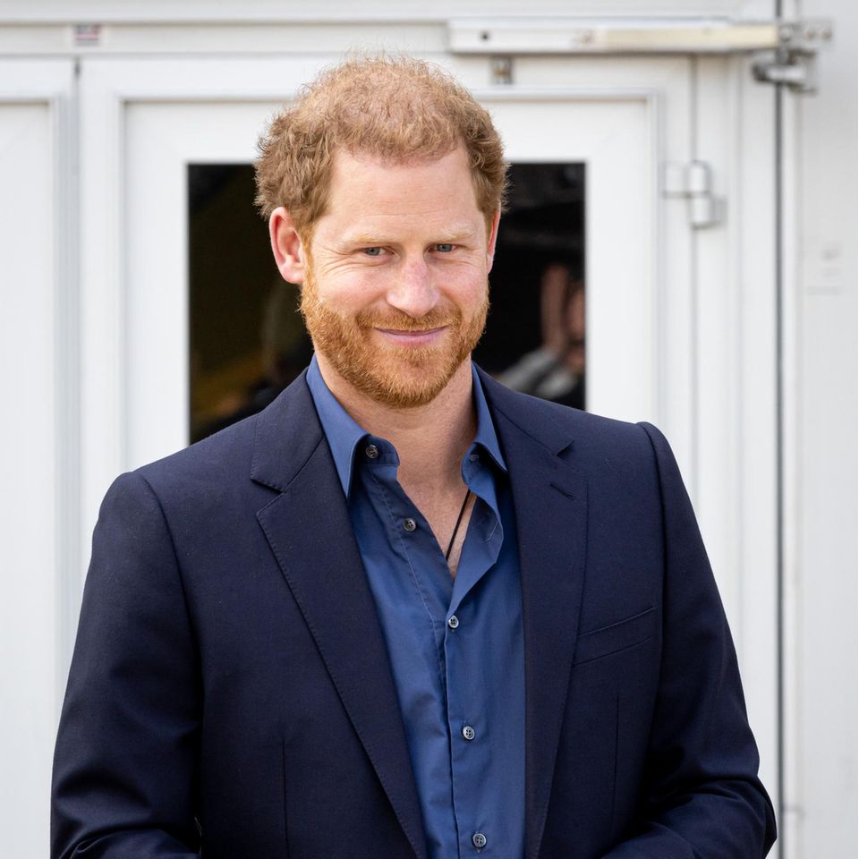 Prinz Harry: Was passiert nach dem Tod der Queen mit seinen Memoiren ...
