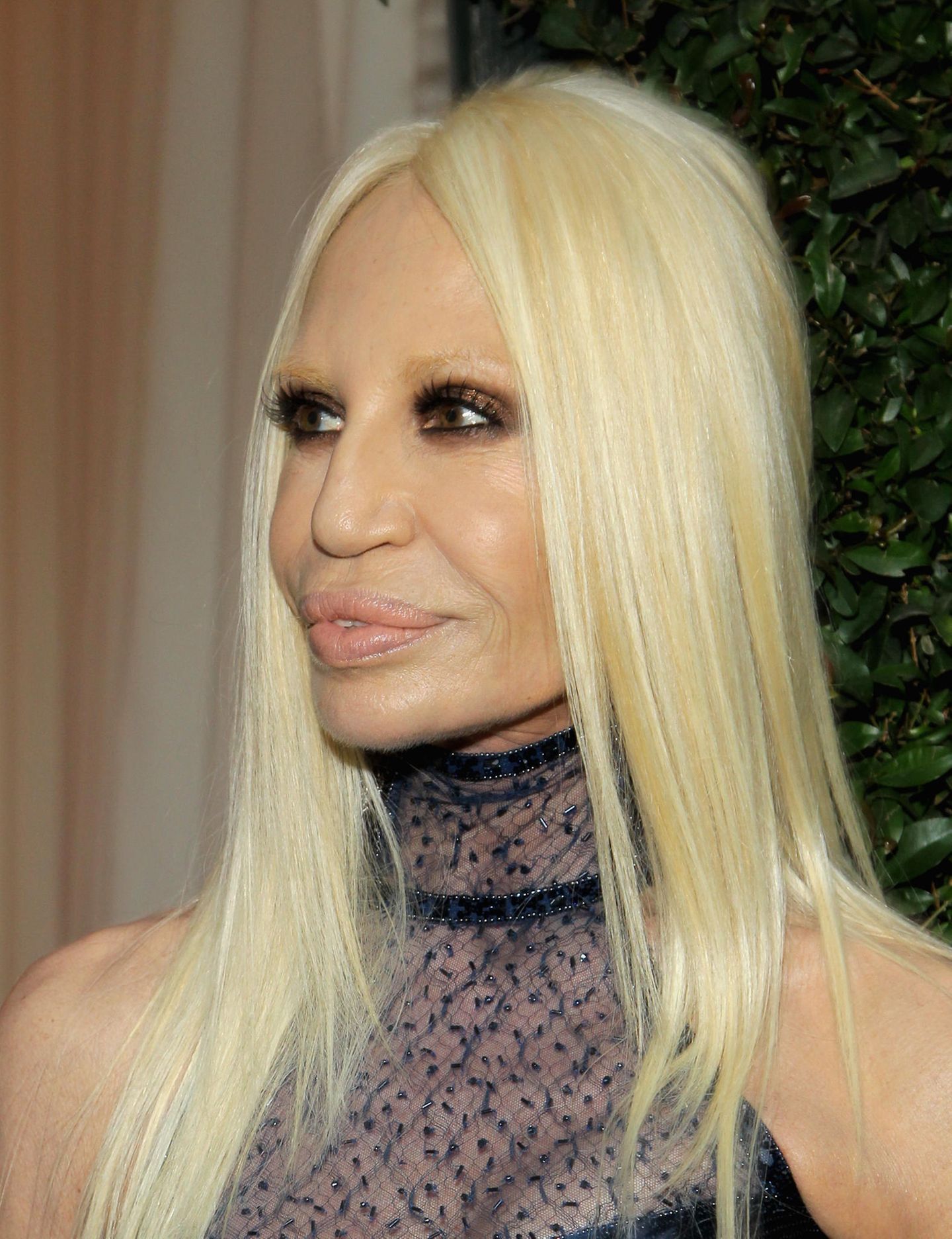 Donatella Versace: Der Beautywandel der Modeschöpferin | GALA.de