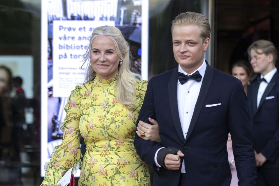 Prinzessin Mette-Marit: Freundin von Sohn Marius teilt private Urlaubsmomente | GALA.de