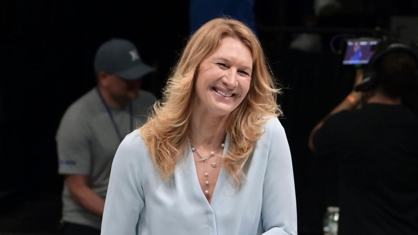 Steffi Graf: Erstes Kussfoto! Liebesgrüße aus ihrer Familie | GALA.de