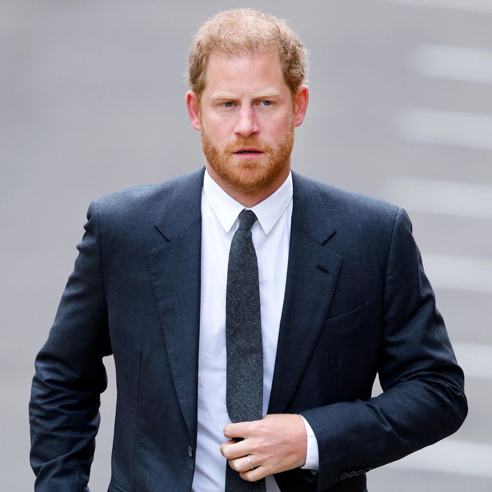 Prinz Harry: Neue Fotos! Trotz Absage von Charles wirkt er gelöst | GALA.de