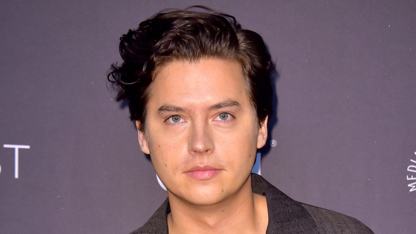 Cole Sprouse - S. 2 | GALA.de