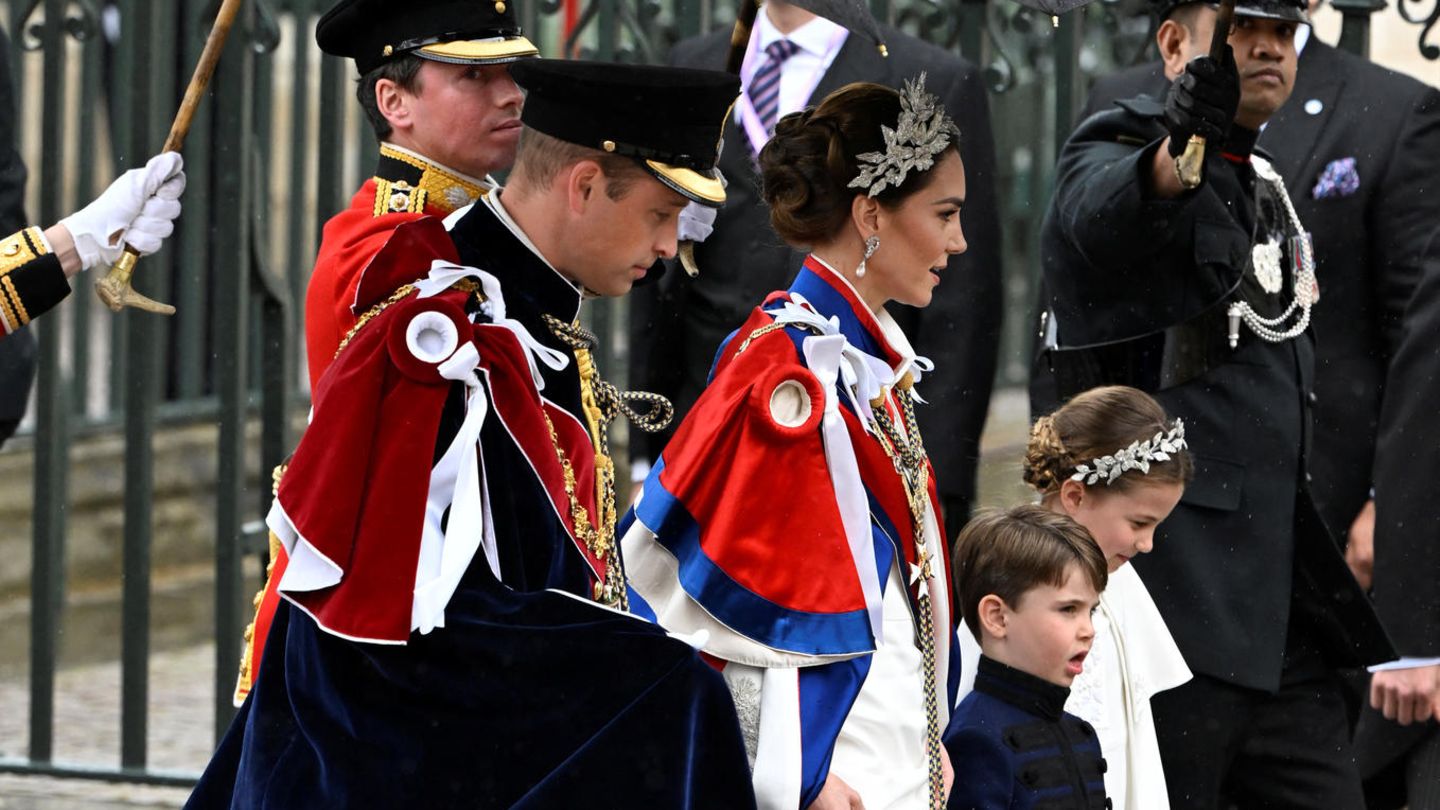 Prinz William + Kate: Grund für Verspätung zu König Charles' Krönung ...