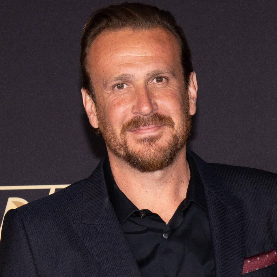 "How I Met Your Father": Jason Segel kann sich Rückkehr vorstellen ...