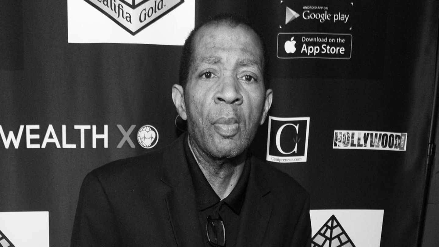 Sheldon Reynolds (†): "Earth, Wind & Fire"-Star stirbt mit 63 Jahren ...