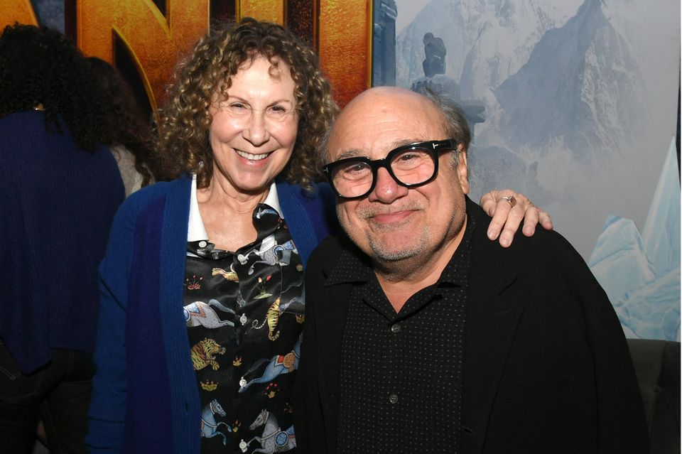 Danny DeVito und Ex-Frau Rhea Perlman sind erstmals Großeltern geworden ...