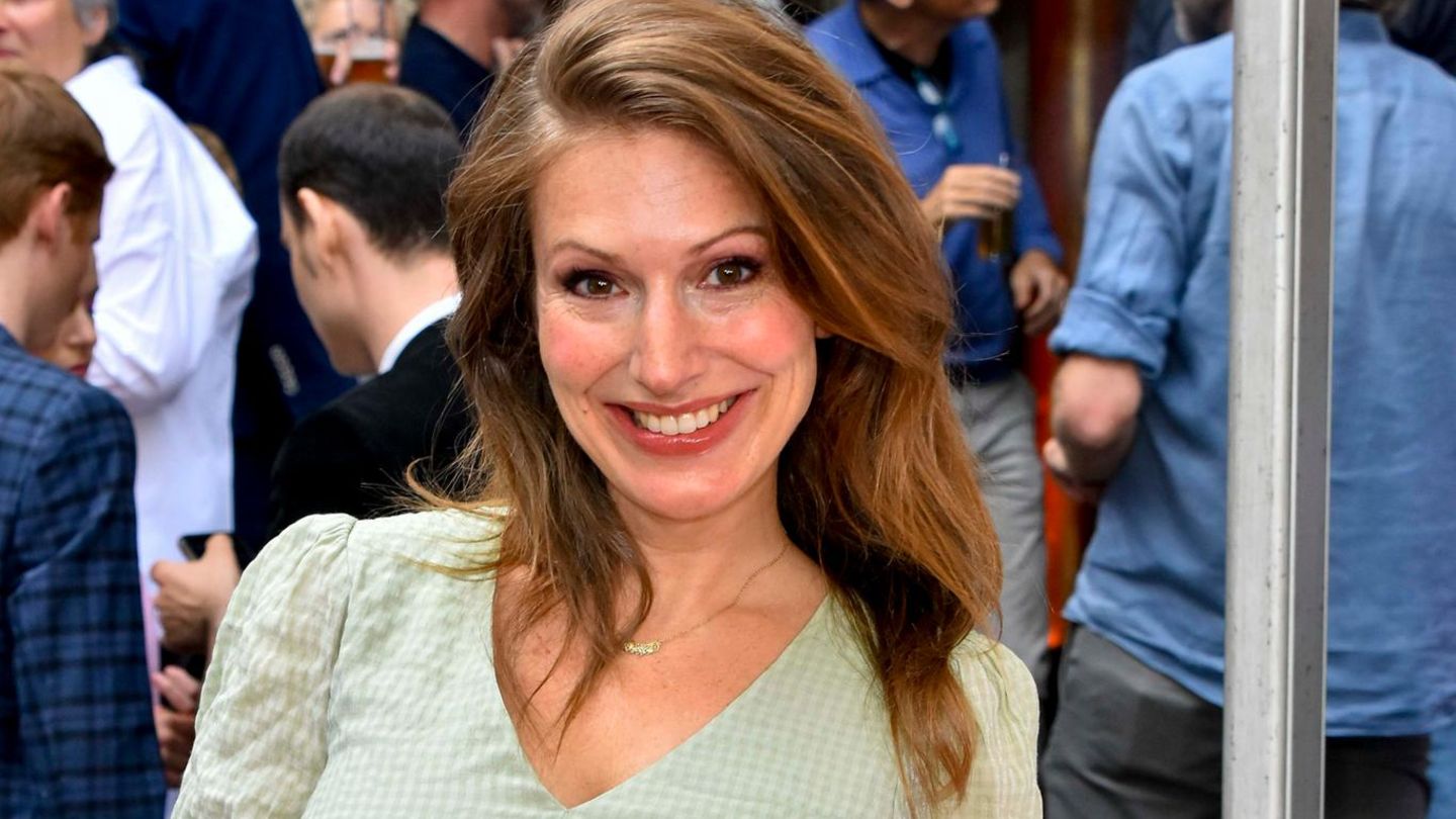 Mara Bergmann: "ntv"-Moderatorin ist Mutter geworden | GALA.de