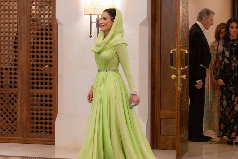 Umstritten + gefeiert: Das ist Sheikha Mozah – die mächtigste Frau ...