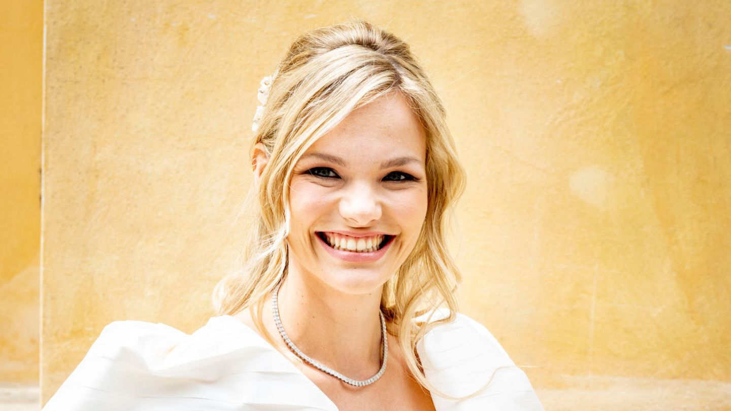 Gräfin Felicitas hat Ja gesagt – und der Brautlook ist eine ...