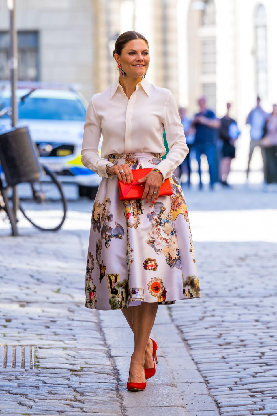 Prinzessin Victoria: In Berlin begeistert sie mit modischer Präzision ...