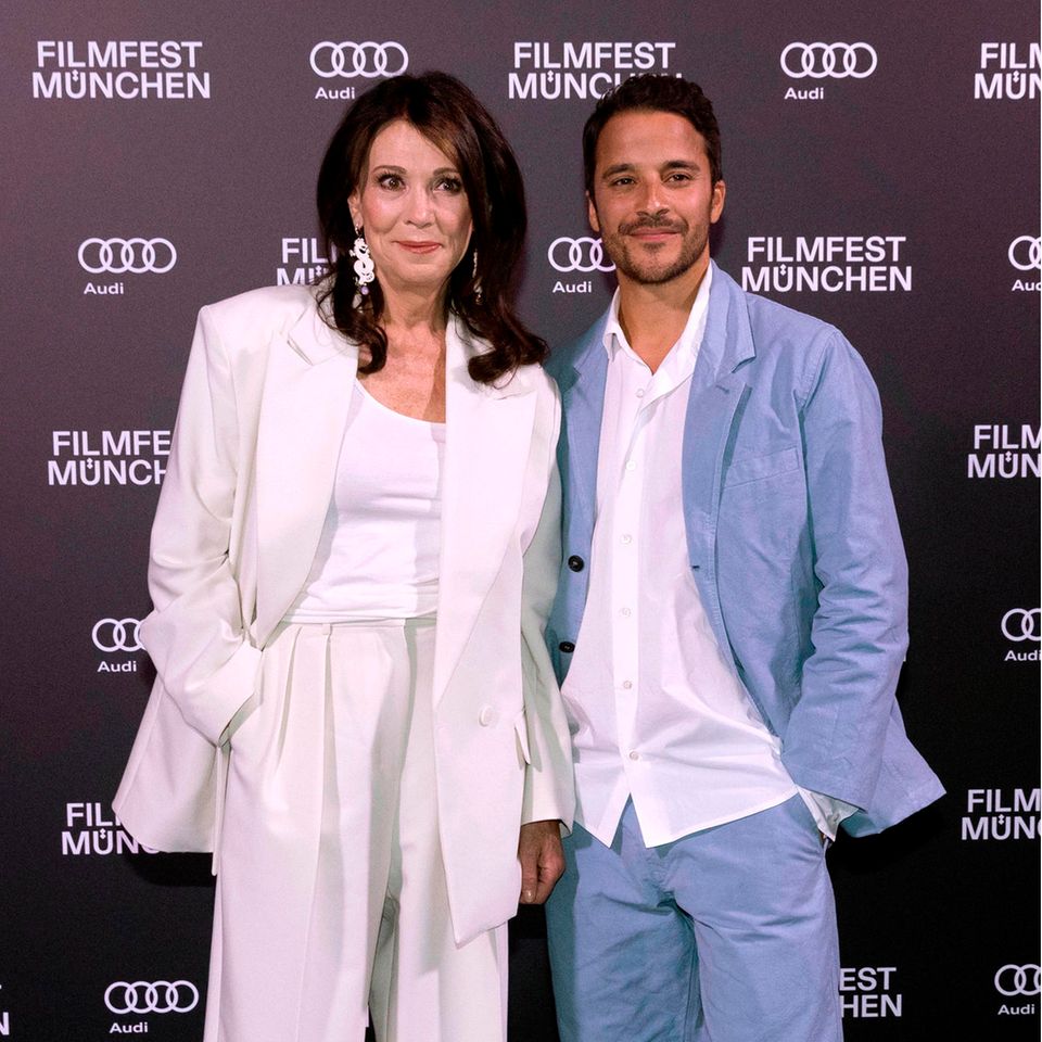 Royale Fashion-Looks: Der Style von Königin Camilla | GALA.de