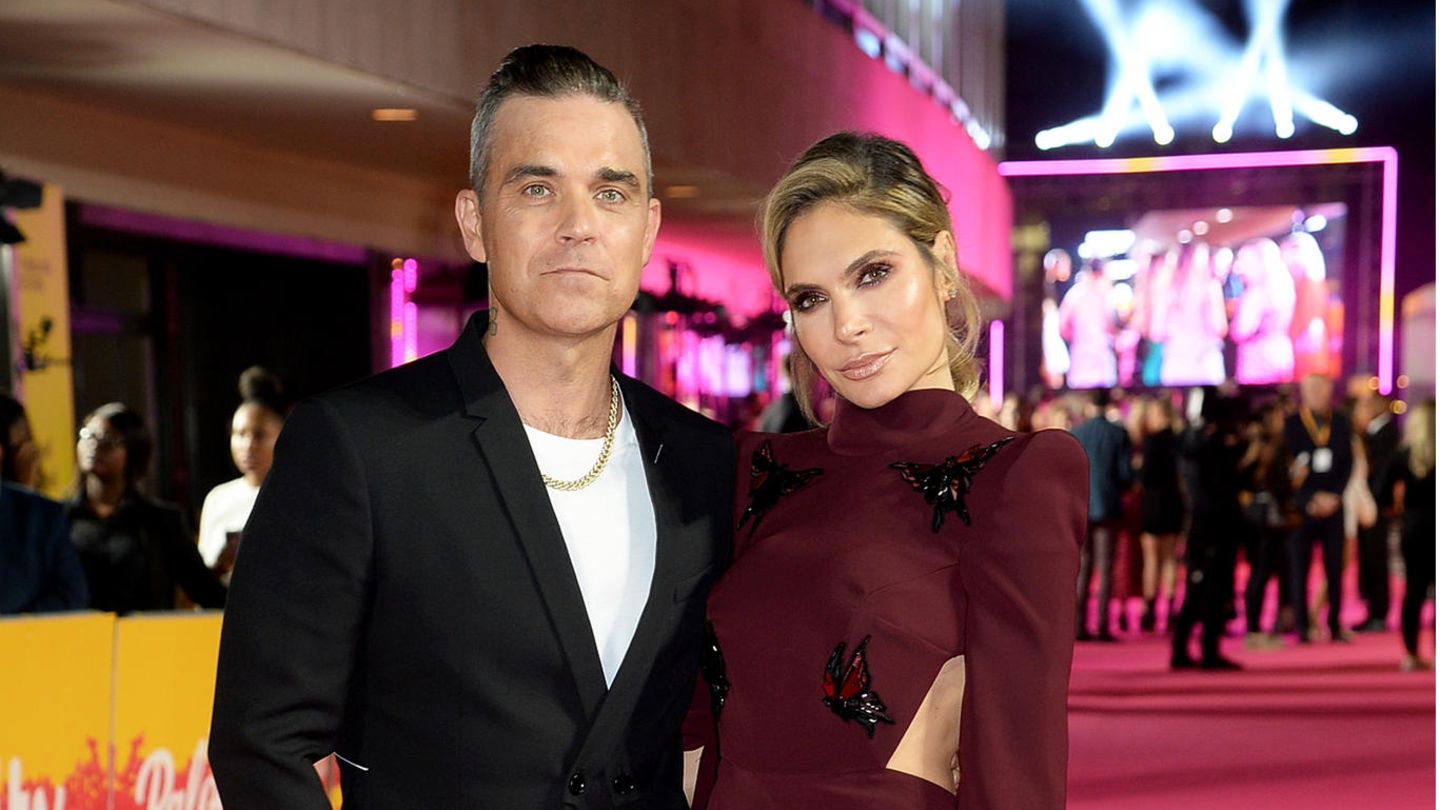 Robbie Williams Ehefrau Ayda Erklärt Traurigen Grund Für Sexflaute