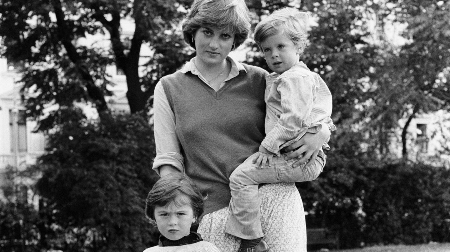 Prinzessin Diana: Wieso dieses Outfit einen Skandal auslöste | GALA.de