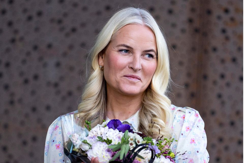 Prinzessin Mette-Marit: Reiste ohne Prinz Haakon zur Hochzeit nach Rom ...