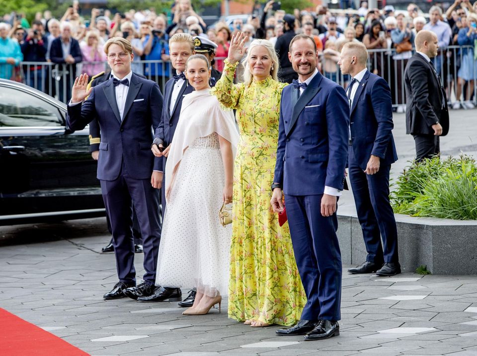 Prinzessin Mette-Marit wird 50: Das Leben der norwegischen Royal in ...