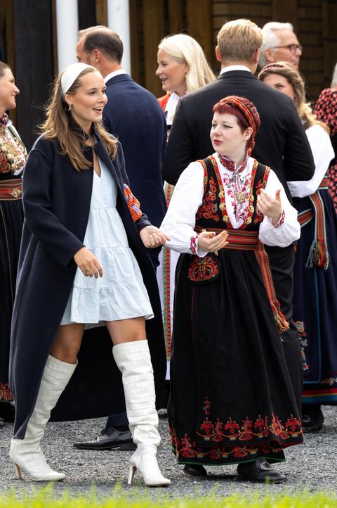 Prinzessin Ingrid Alexandra: Im Minikleid zur Konfirmation | GALA.de