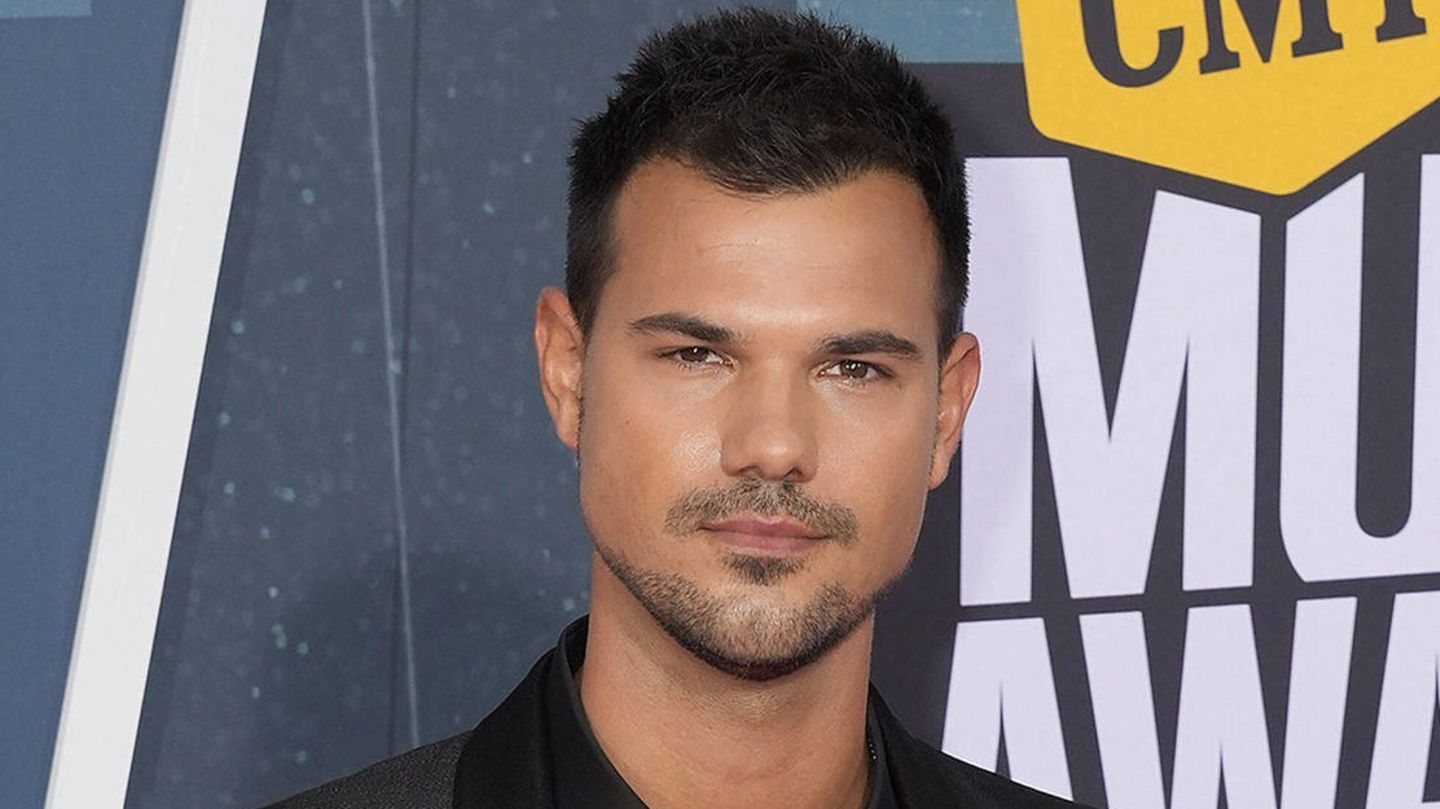 Taylor Lautner Und Seine Schwester 2024 Taylor Swift, Taylor Lautner