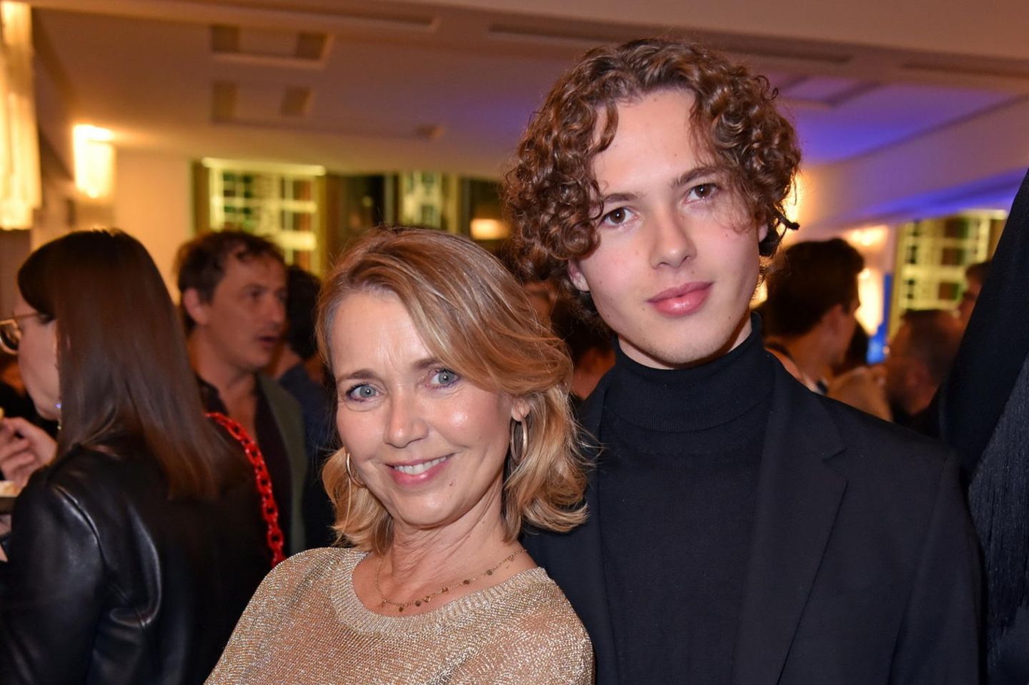 Tina Ruland: Seltener Auftritt mit ihrem Sohn Jahvis | GALA.de