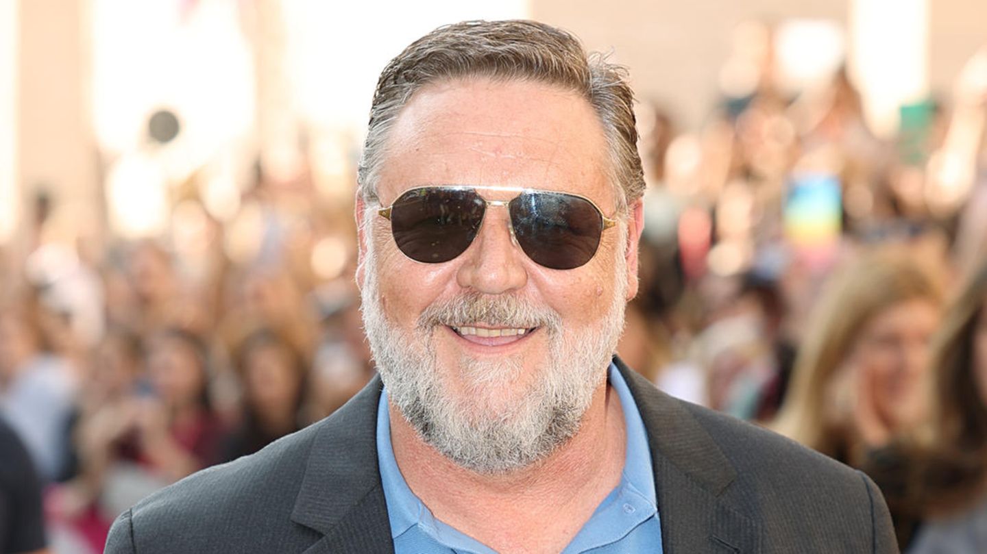 Russell Crowe 2024 Oscars Russell Crowe Shaves For The First Time In A