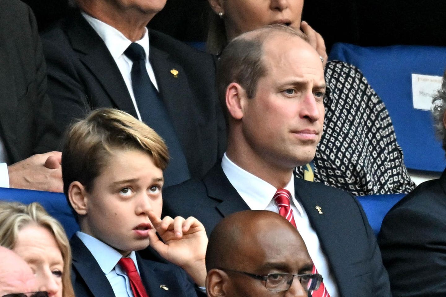 Prinz George: Ernste Gesichter! Standpauke von Papa William – mitten in ...