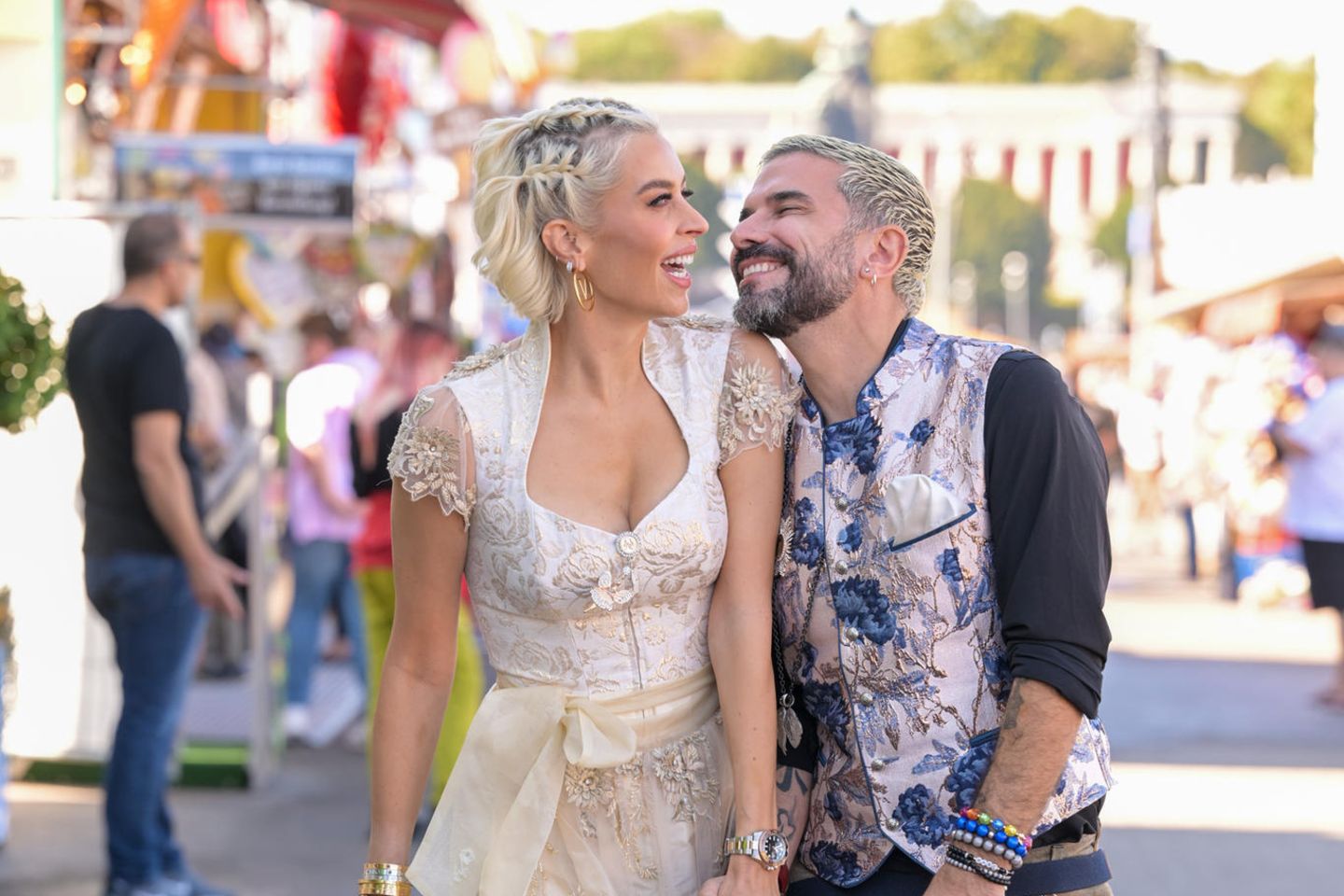 Verena Kerth: Sie heiratet im weißen Dirndl in Las Vegas | GALA.de