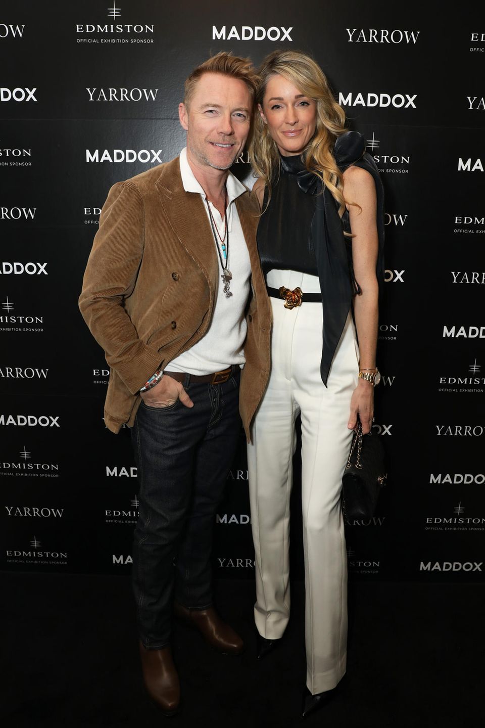 Adam Shulman + Anne Hathaway: Auf dem Red Carpet ist nicht nur ihr Paar ...