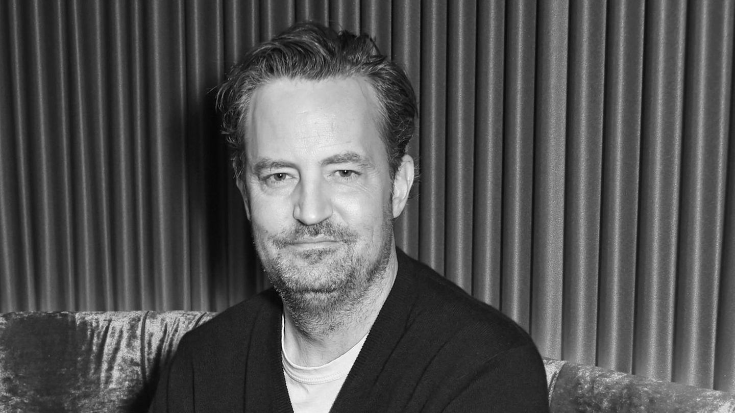 Das letzte Foto - Matthew Perry tot im Whirlpool aufgefunden