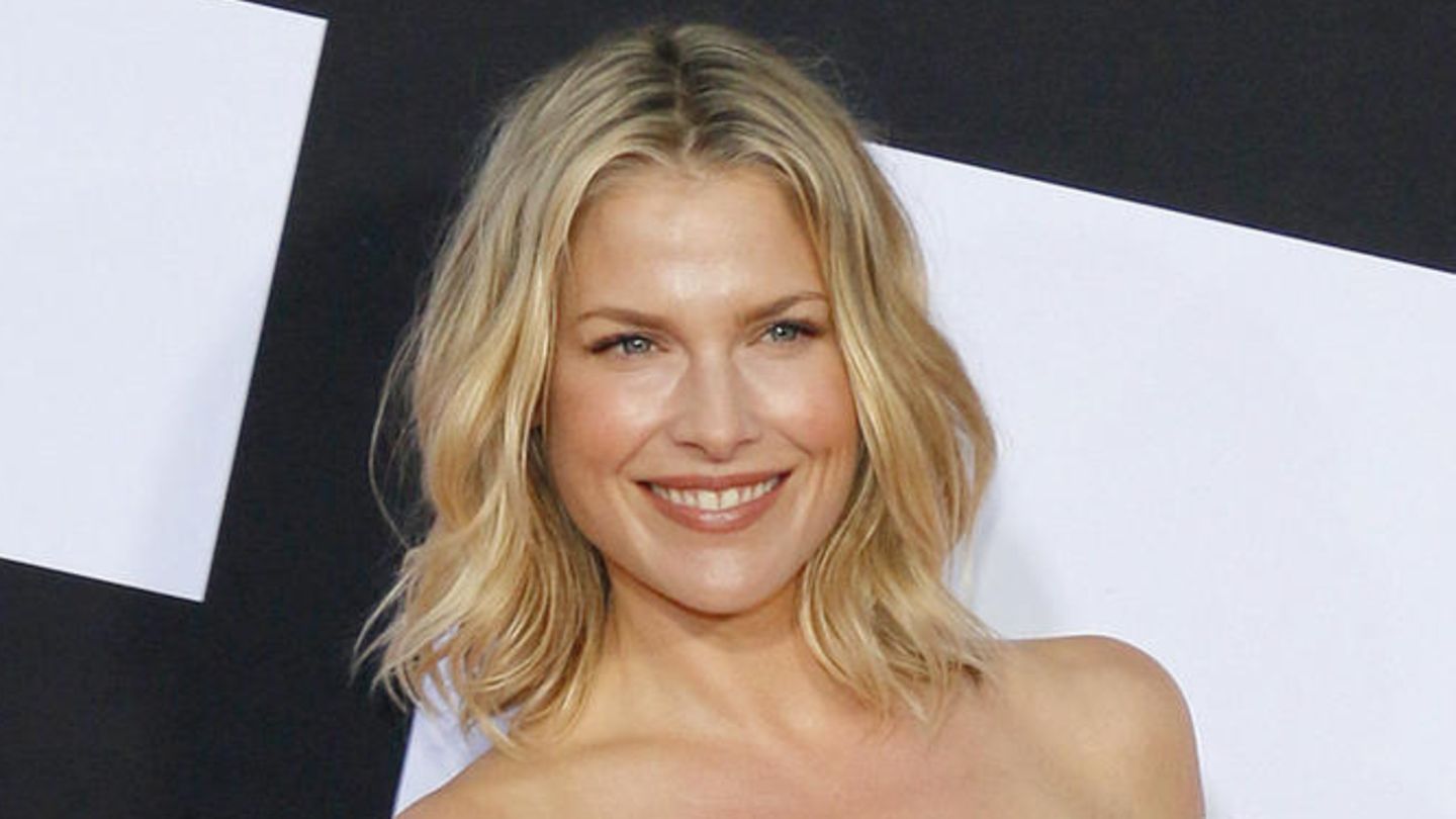 Ali Larter Universiteitsblues