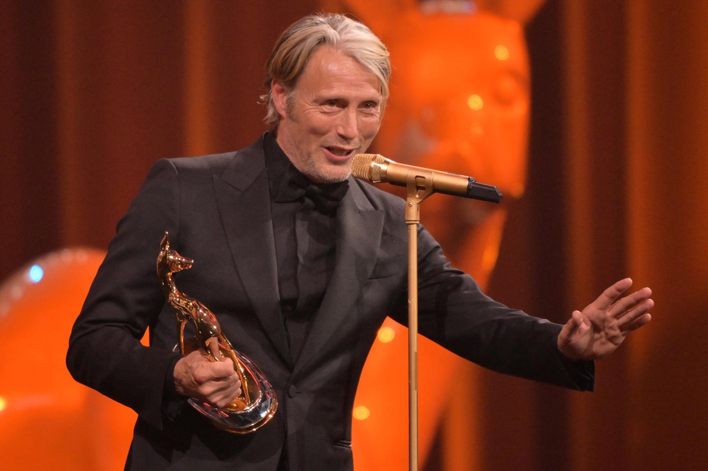 Mads Mikkelsen : Bei der Bambi-Verleihung erzählt er etwas ganz Privates