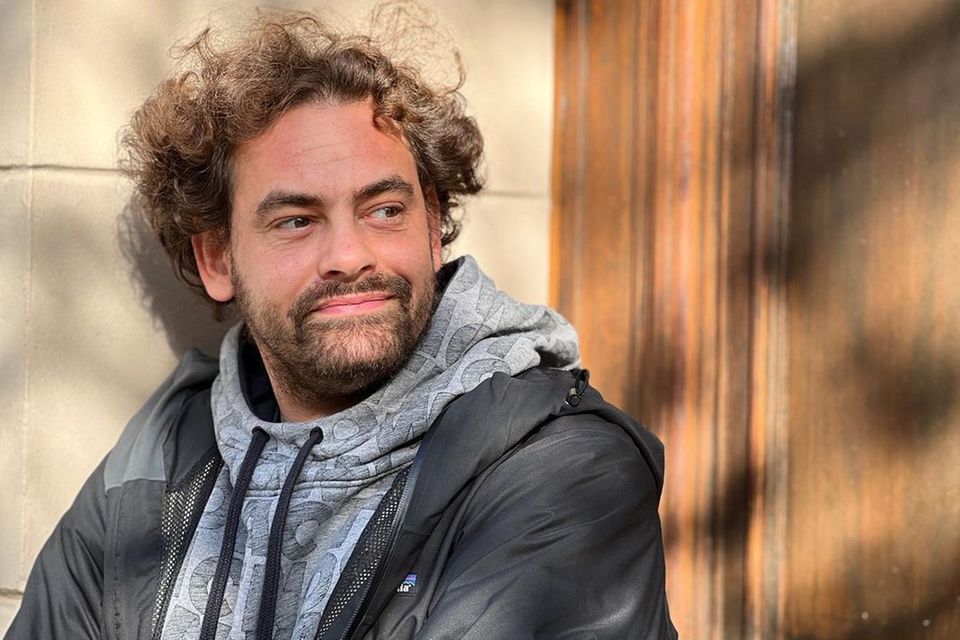 Shai Hoffmann: Ex-Schauspieler erlebt Machtmissbrauch am Serienset | GALA.de