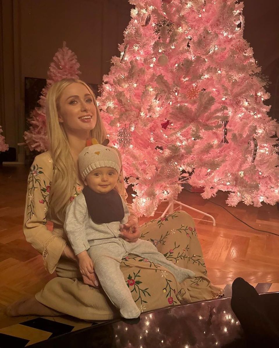 O Tannenbaum: Die schönsten und skurrilsten Weihnachtsbäume der Stars ... O Tannenbaum: Die schönsten und skurrilsten Weihnachtsbäume der Stars ...