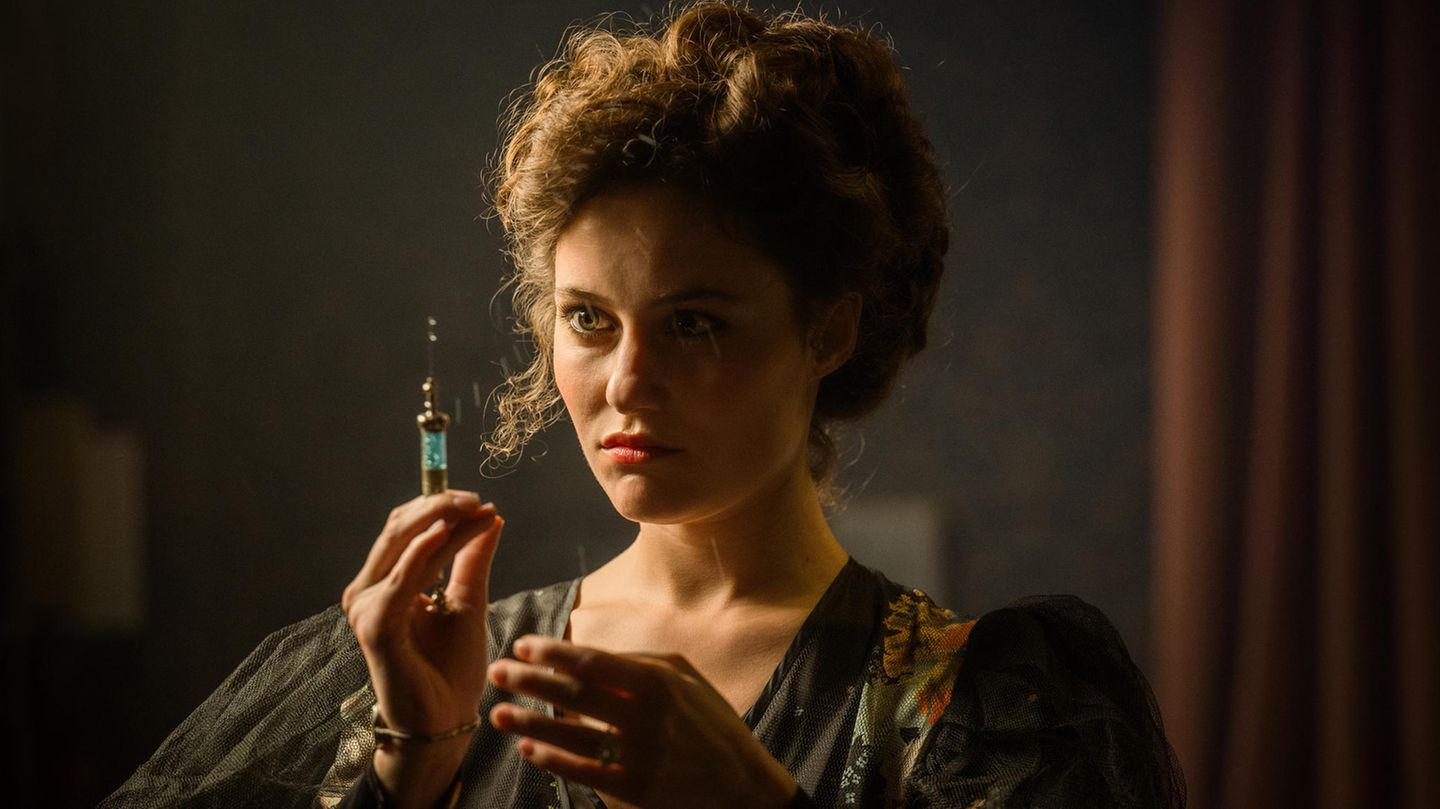 "Davos 1917": Spannende Spionage-Serie mit Bestbesetzung | GALA.de