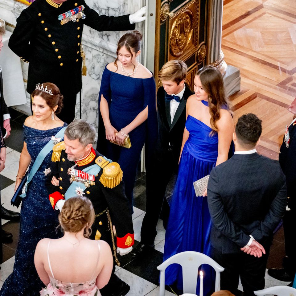 Kronprinzessin Victoria von Schweden: Sie feiert mit der Familie | GALA.de