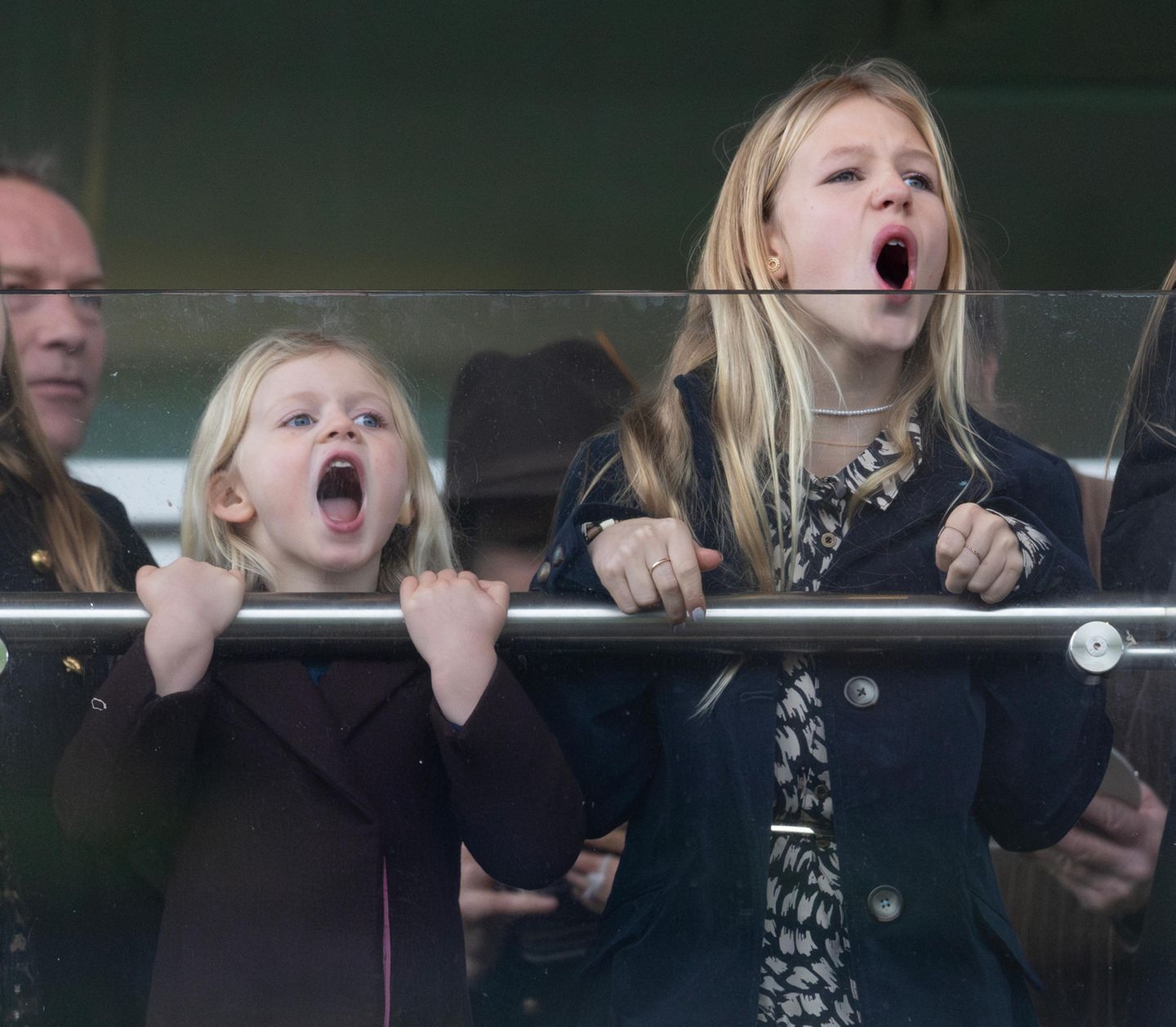 Zara + Mike Tindall: In Australien strahlt das Traumpaar vor Glück ...