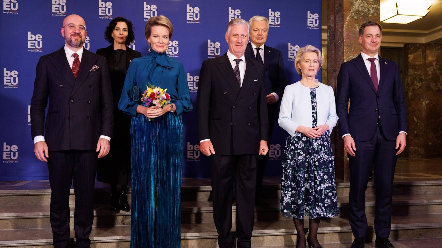 Royale Fashion-Looks: Mathilde von Belgien zeigt sich in angesagter ...