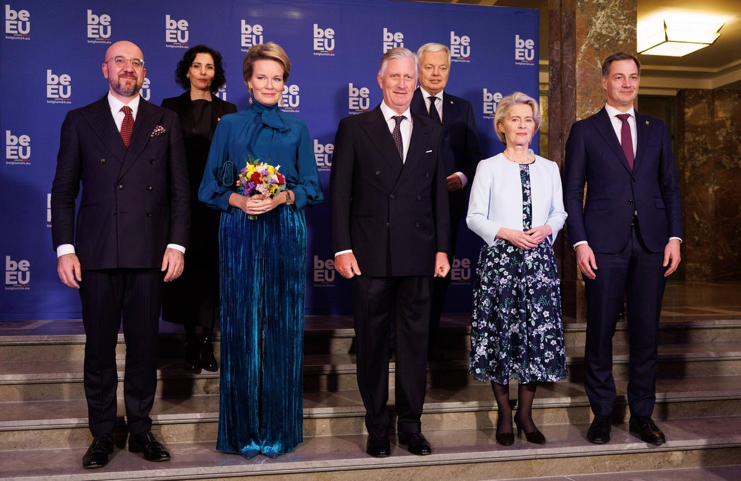 Königin Mathilde: Im Museum der Schönen Künste wird sie fast selbst zum ...