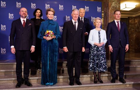 Königin Mathilde: So interessant kombiniert sie zwei Power-Farben | GALA.de