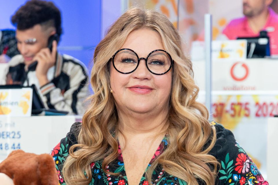 Ilka Bessin: Sie zeigt sich komplett ohne Filter — und Fans lieben es ...