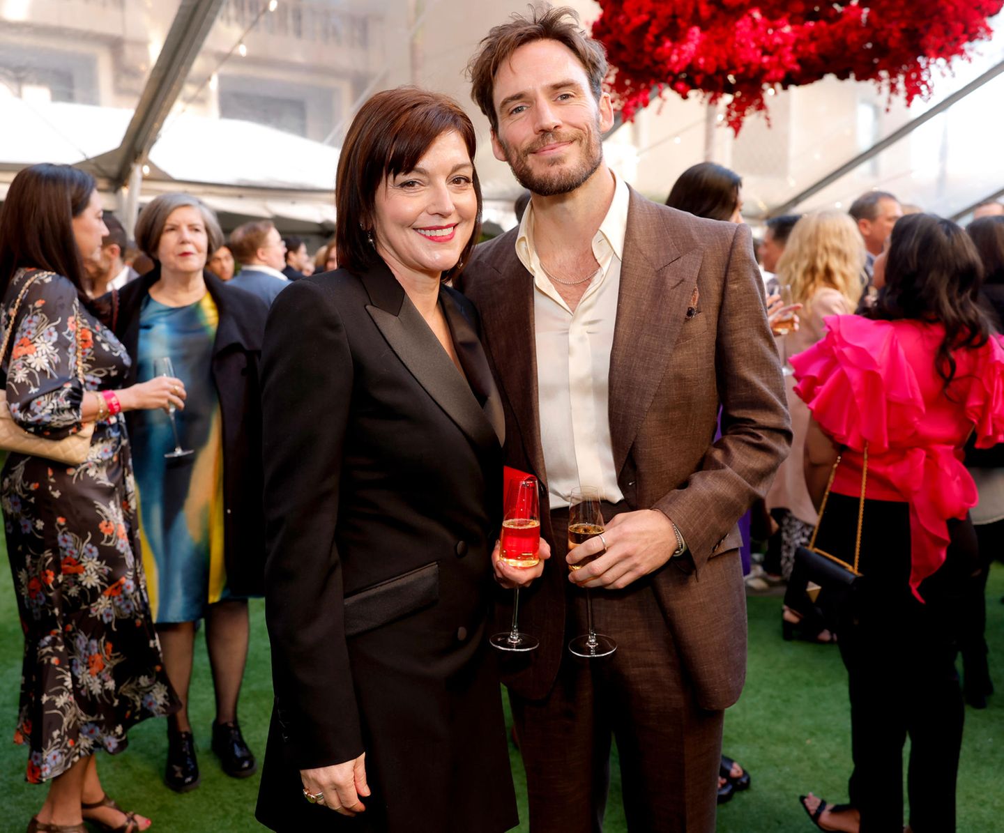 BAFTA Teaparty 2024: Die schönsten Bilder der Promi-Begegnungen | GALA.de
