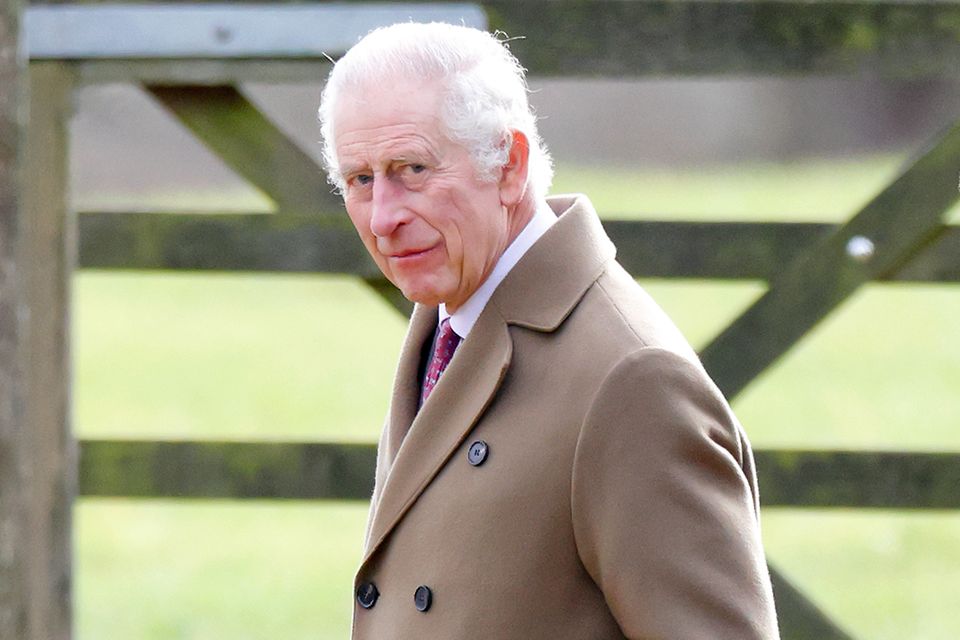 König Charles hat Krebs: Ex-Assistentin erklärt weiteres Vorgehen | GALA.de