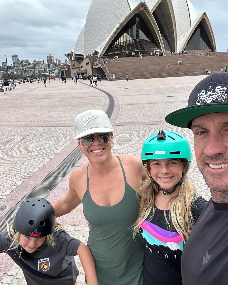 Pink Carey Hart Die Schönsten Fotos Ihrer Spaßigen Familie Galade