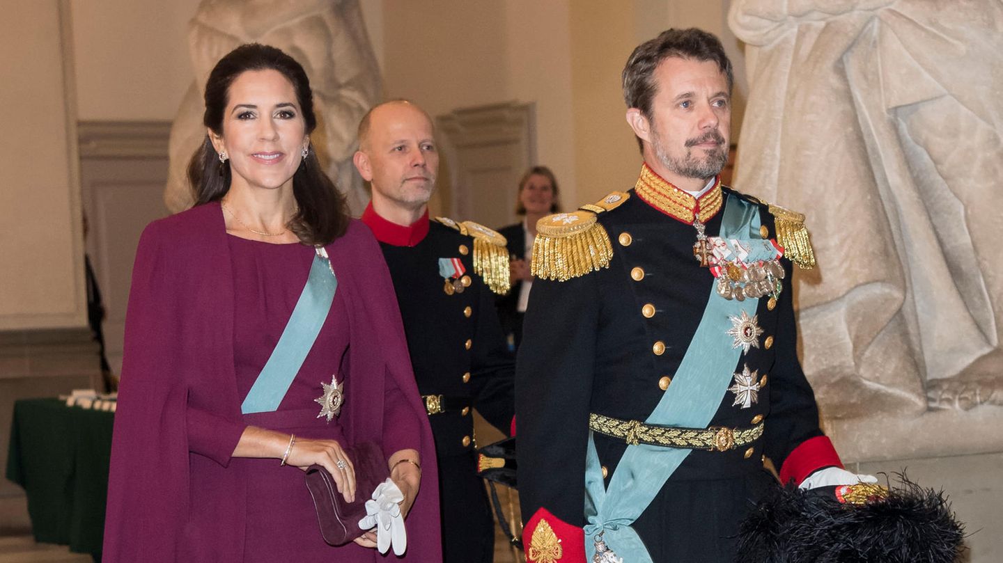 Königin Mary + König Frederik: Jetzt stellen sie alles auf den Kopf ...